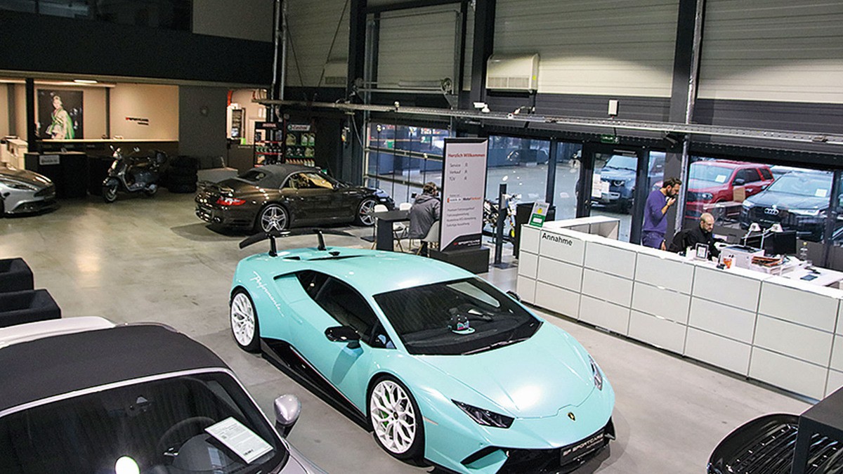Castrol Service bei SF Sportcars Unterföhring