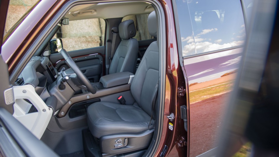 Land Rover Defender 130